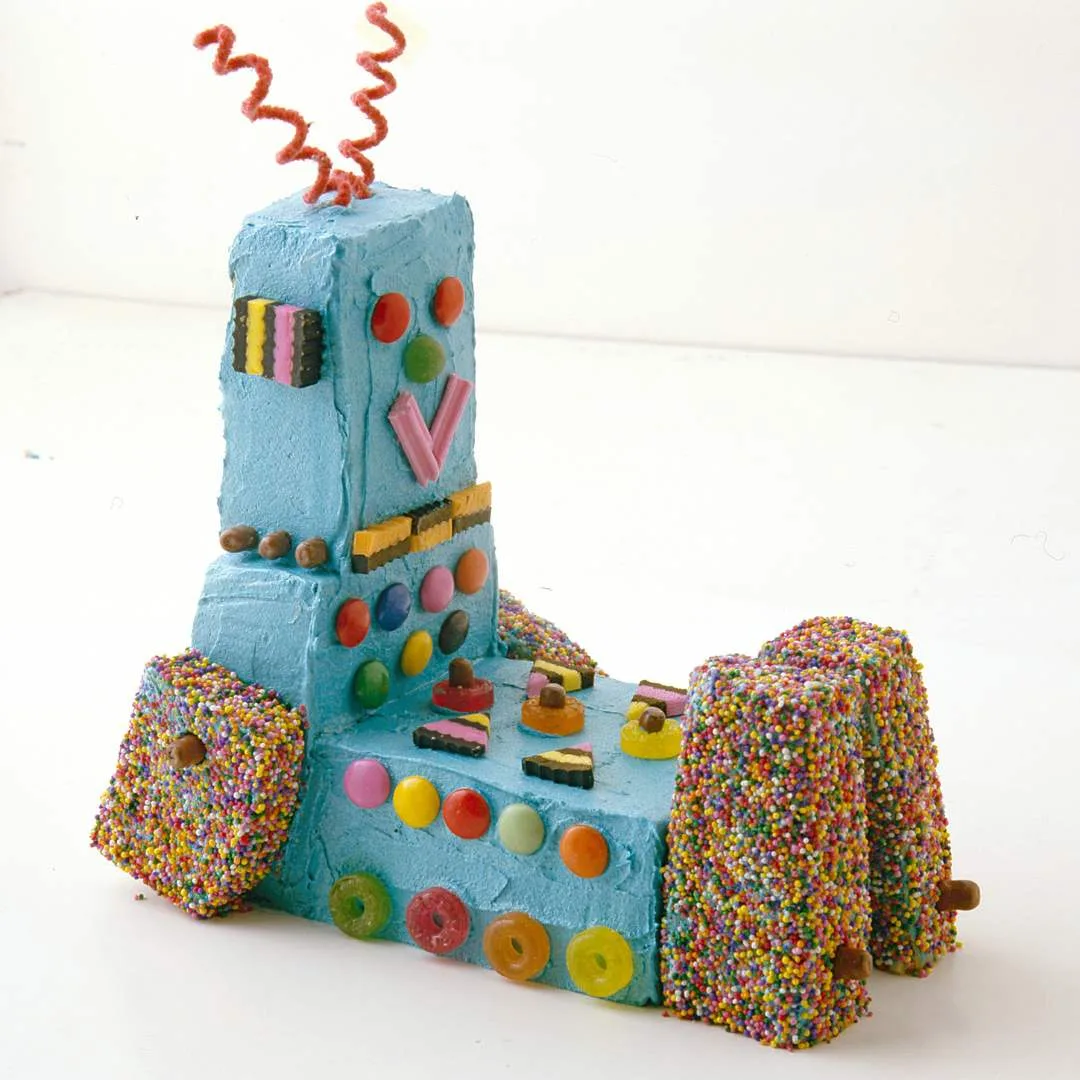 Retro robot cake | Women's Weekly Food