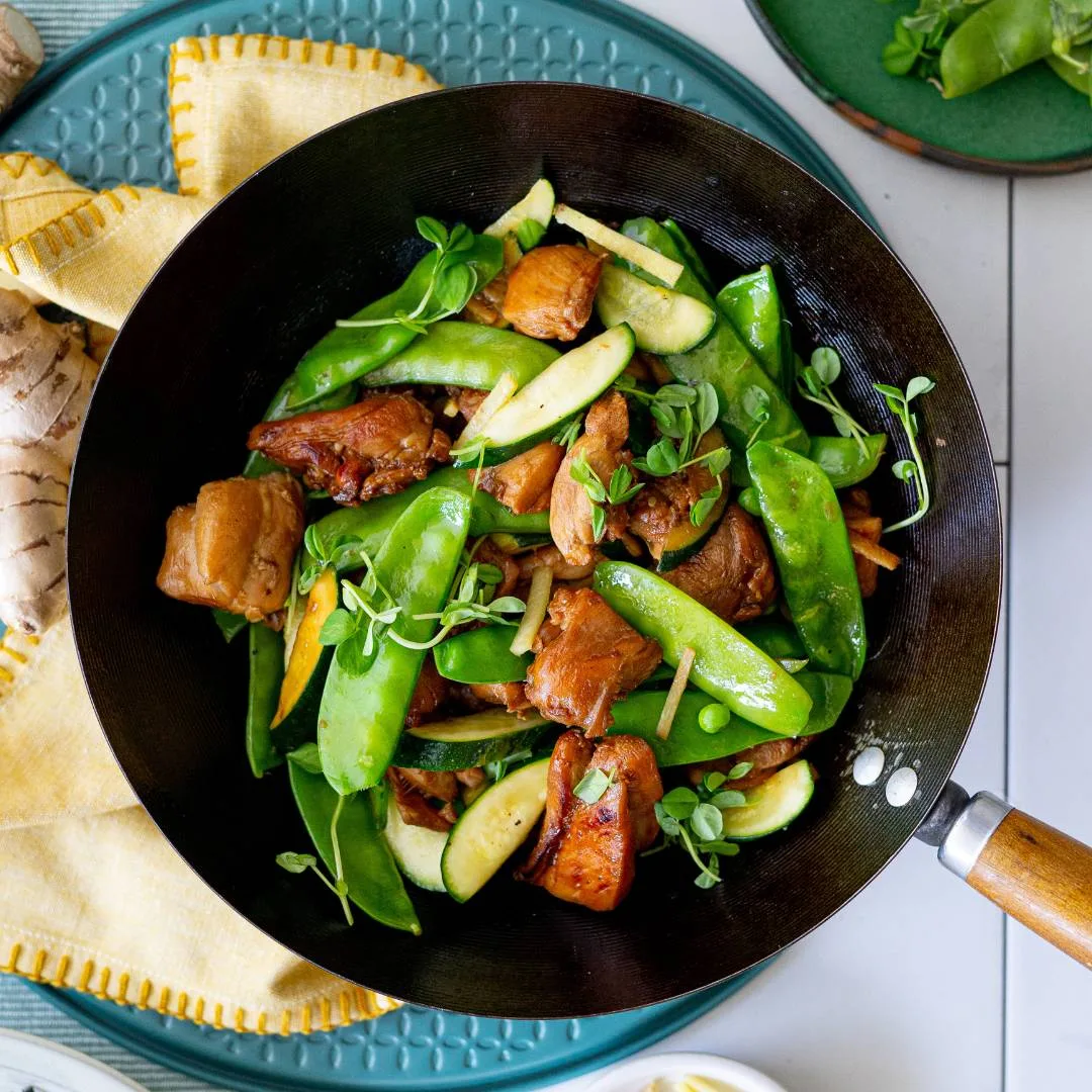 This Easy Chicken Stir Fry is a 30 Minute Dinner | Women's Weekly Food
