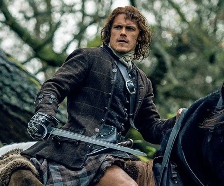 Outlander Cast: Character Guide And Backgrounds For Each Season