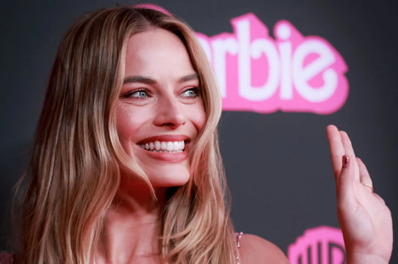 Margot Robbie's Exact Diet And Exercise Routine