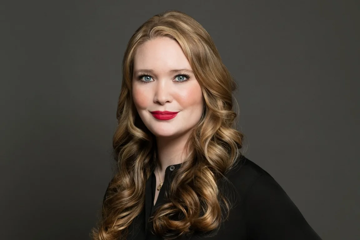 Sarah J. Maas Books Reading Order: Our Definitive Guide 2025 | marie claire