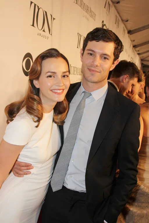 Leighton Meester & Adam Brody’s Complete Relationship Timeline