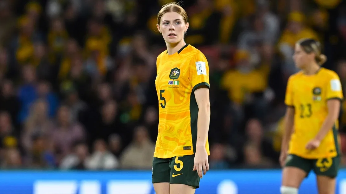 Cortnee Vine Interview: On Her Iconic Penalty Shot And Decision To Sign ...