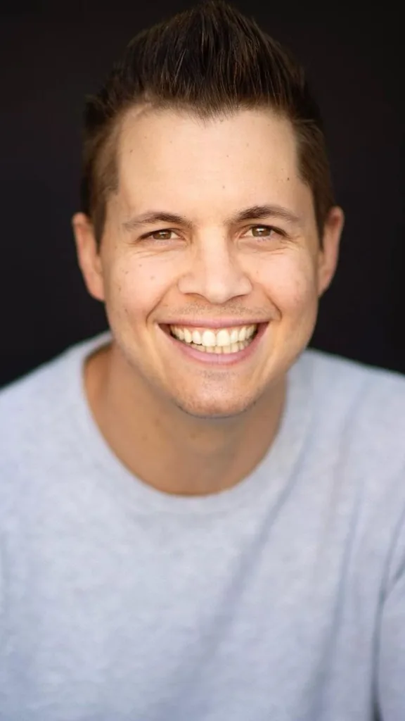 Actor & Singer Johnny Ruffo Dies Age 35 | marie claire