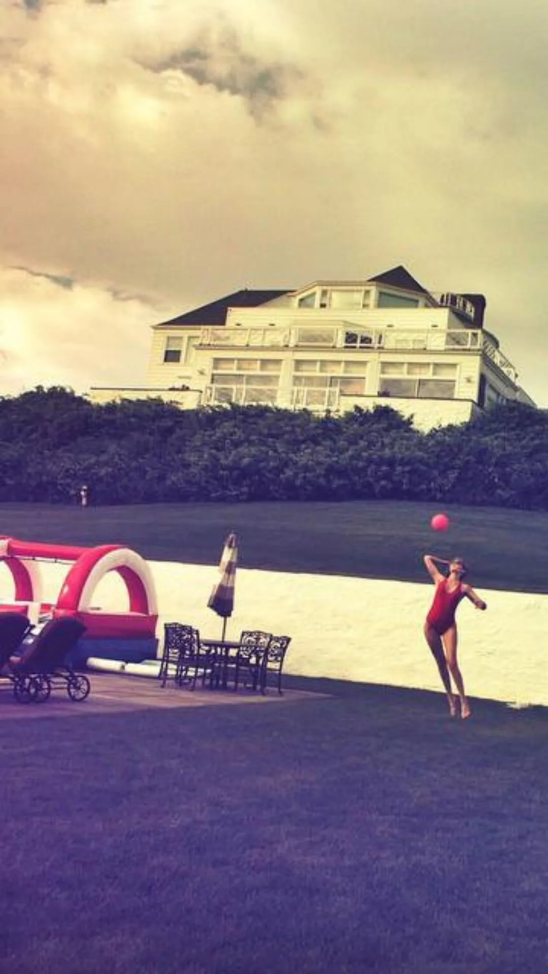 Inside Taylor Swift’s 8 Mansions Around The World | marie claire