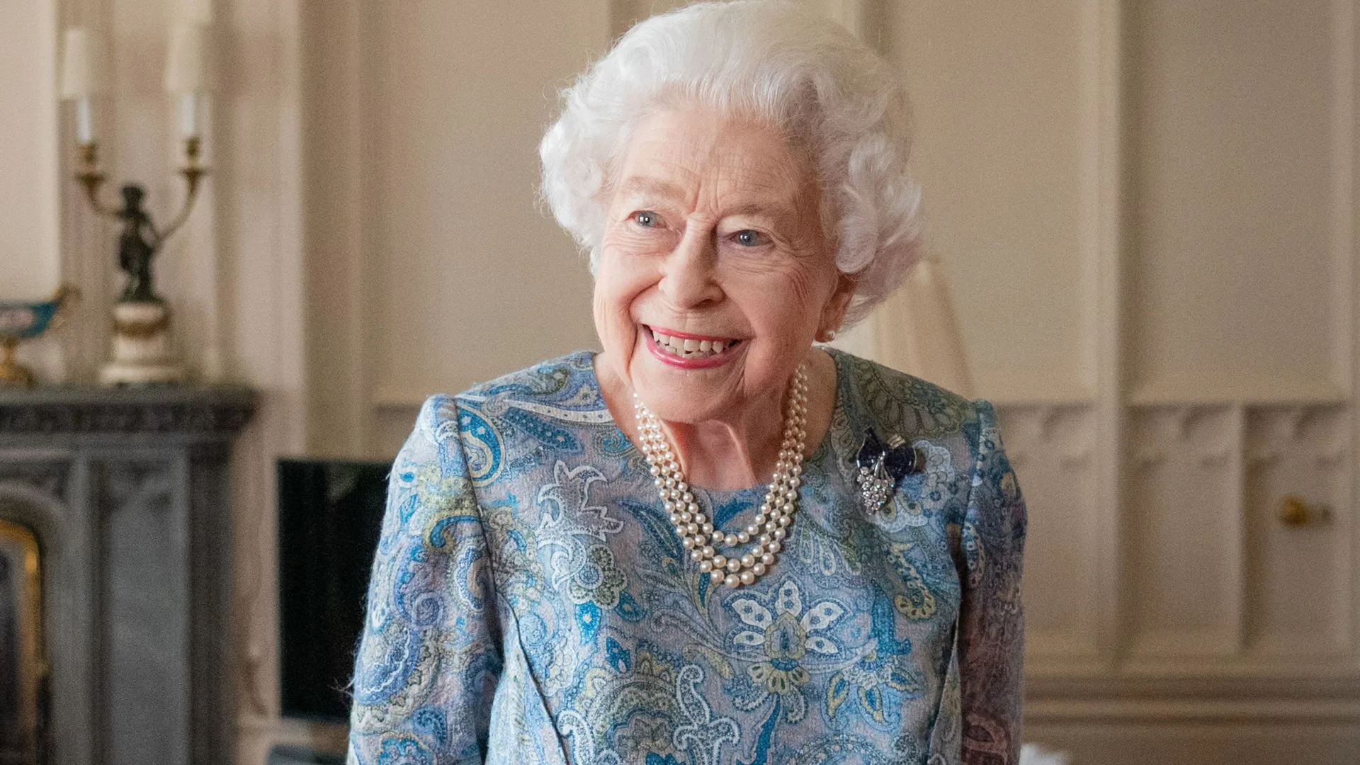 Queen Elizabeth II’s Final Moments Before Death Revealed | marie claire