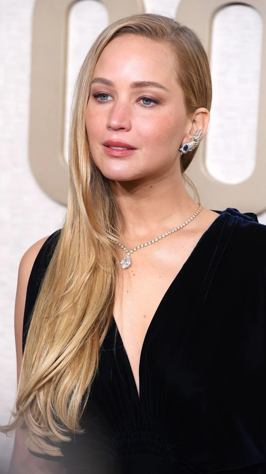 Is The Return Of The Side Part Here To Stop Part-Judgement? | marie claire