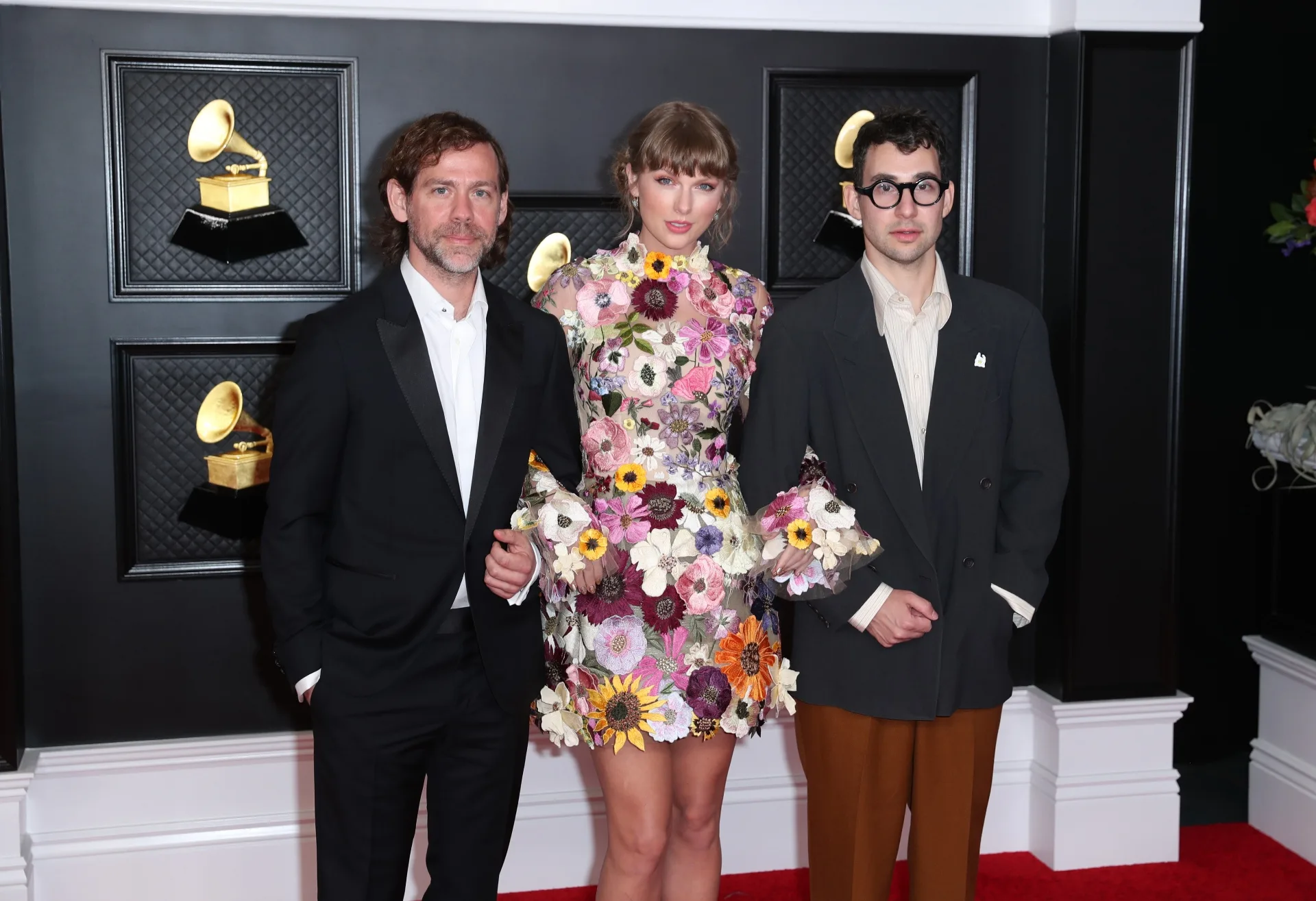 How Did Taylor Swift Become So Successful? | marie claire