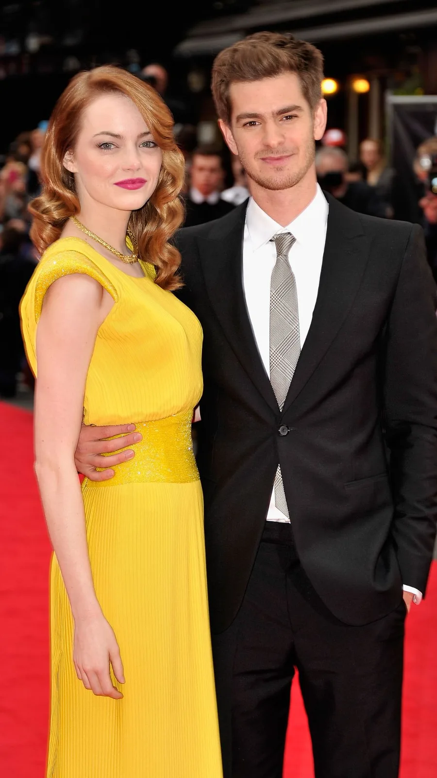 Who Is Andrew Garfield’s Girlfriend? His Dating Timeline Revealed ...