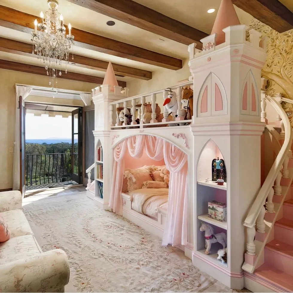 See Inside Prince Harry and Meghan Markle's California Mansion