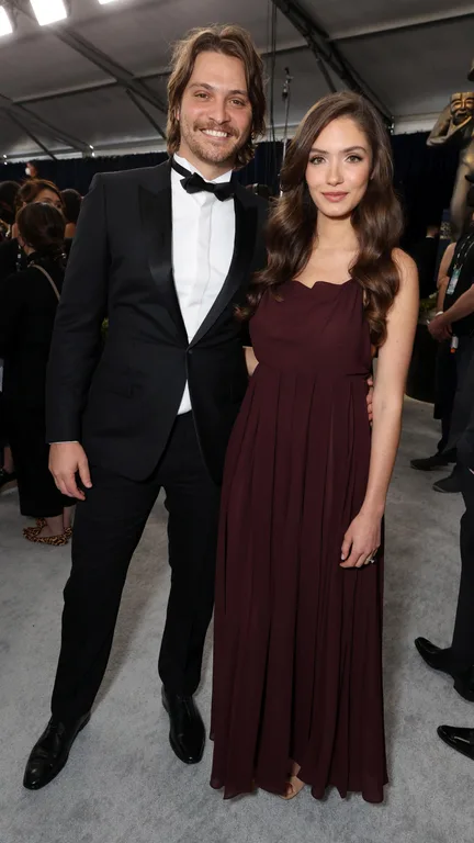 Who The Cast Of Yellowstone Is Dating In Real Life | marie claire