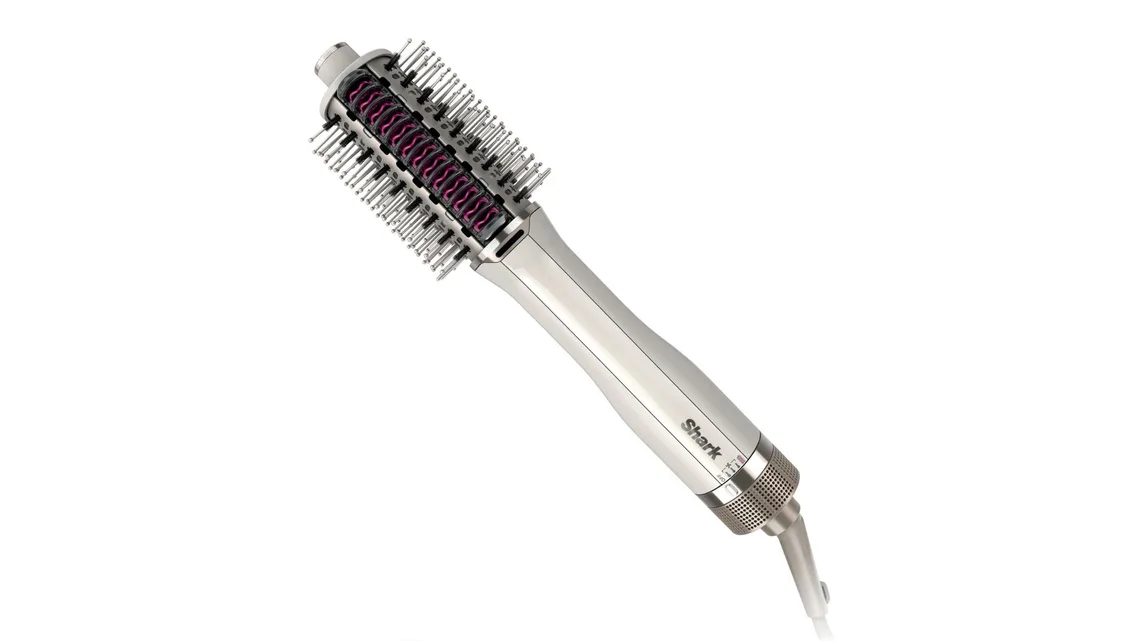 A Beauty Writer's Review Of The Shark SmoothStyle Hair Tool