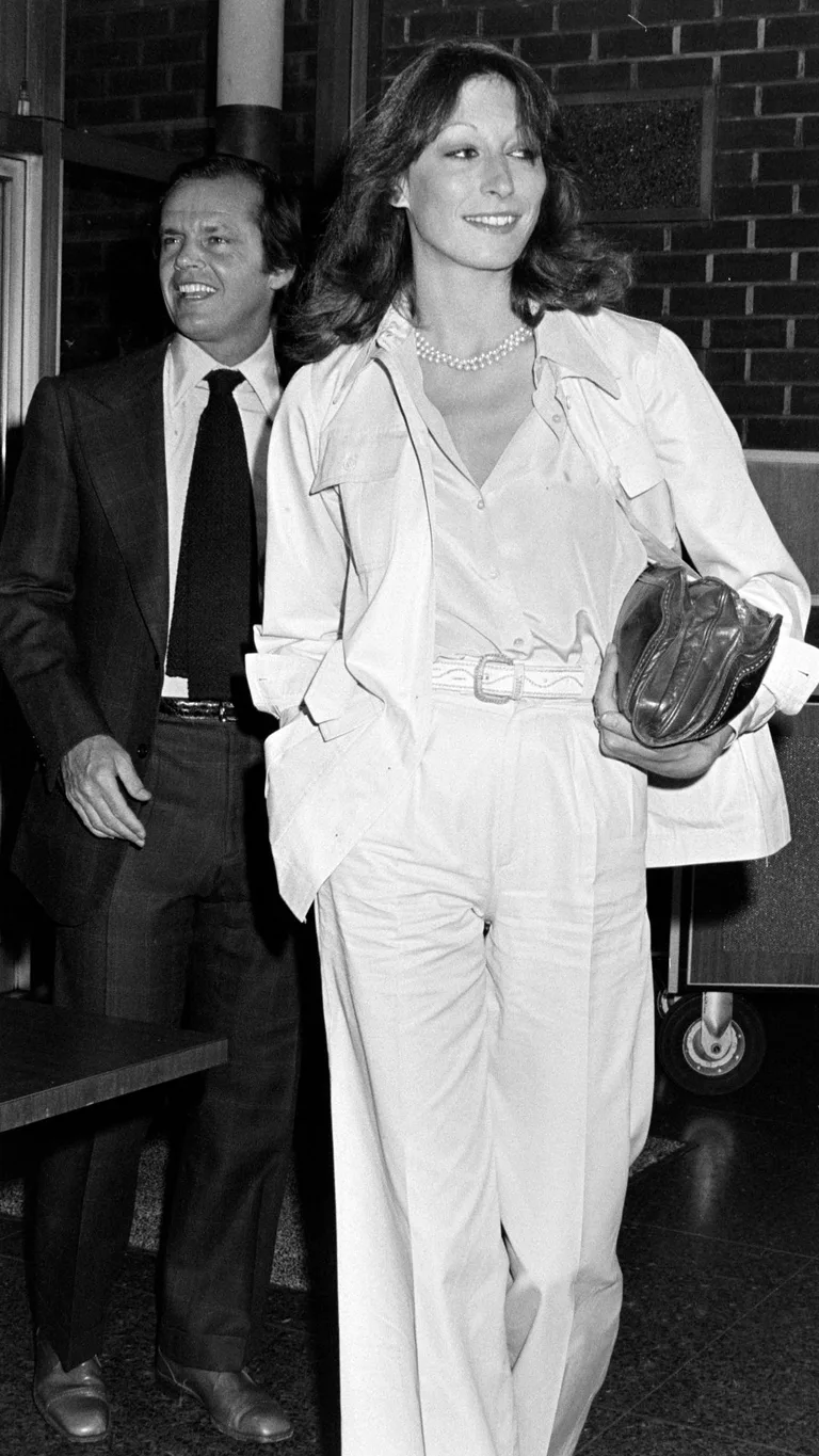 Anjelica Huston’s Most Iconic Fashion Moments| marie claire