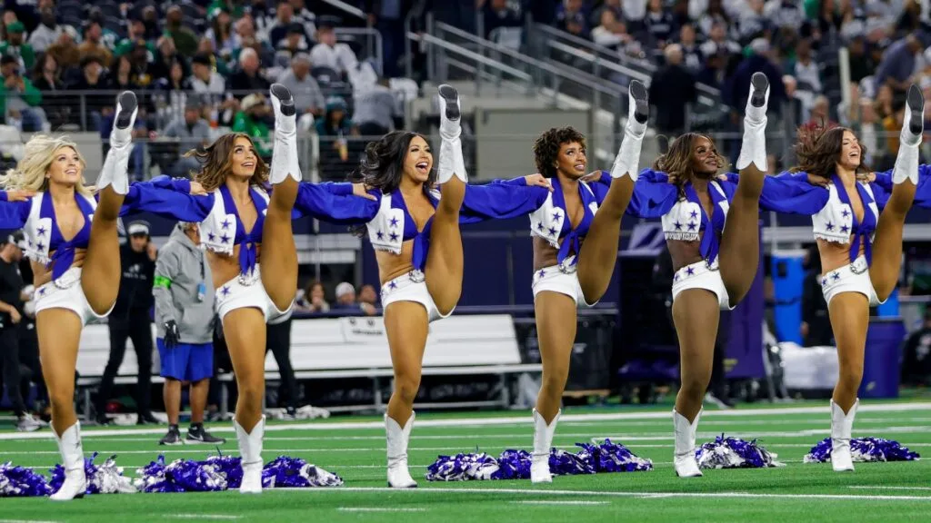 7 Surprising Facts About Dallas Cowboys Cheerleaders Uniform | marie claire