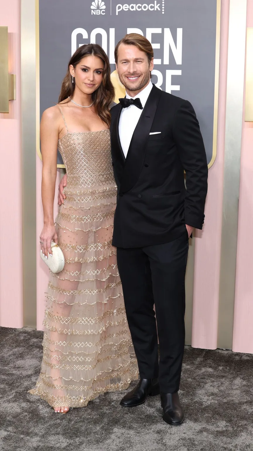 Glen Powell Fans Sydney Romance Flames Timing Is Everything Marie