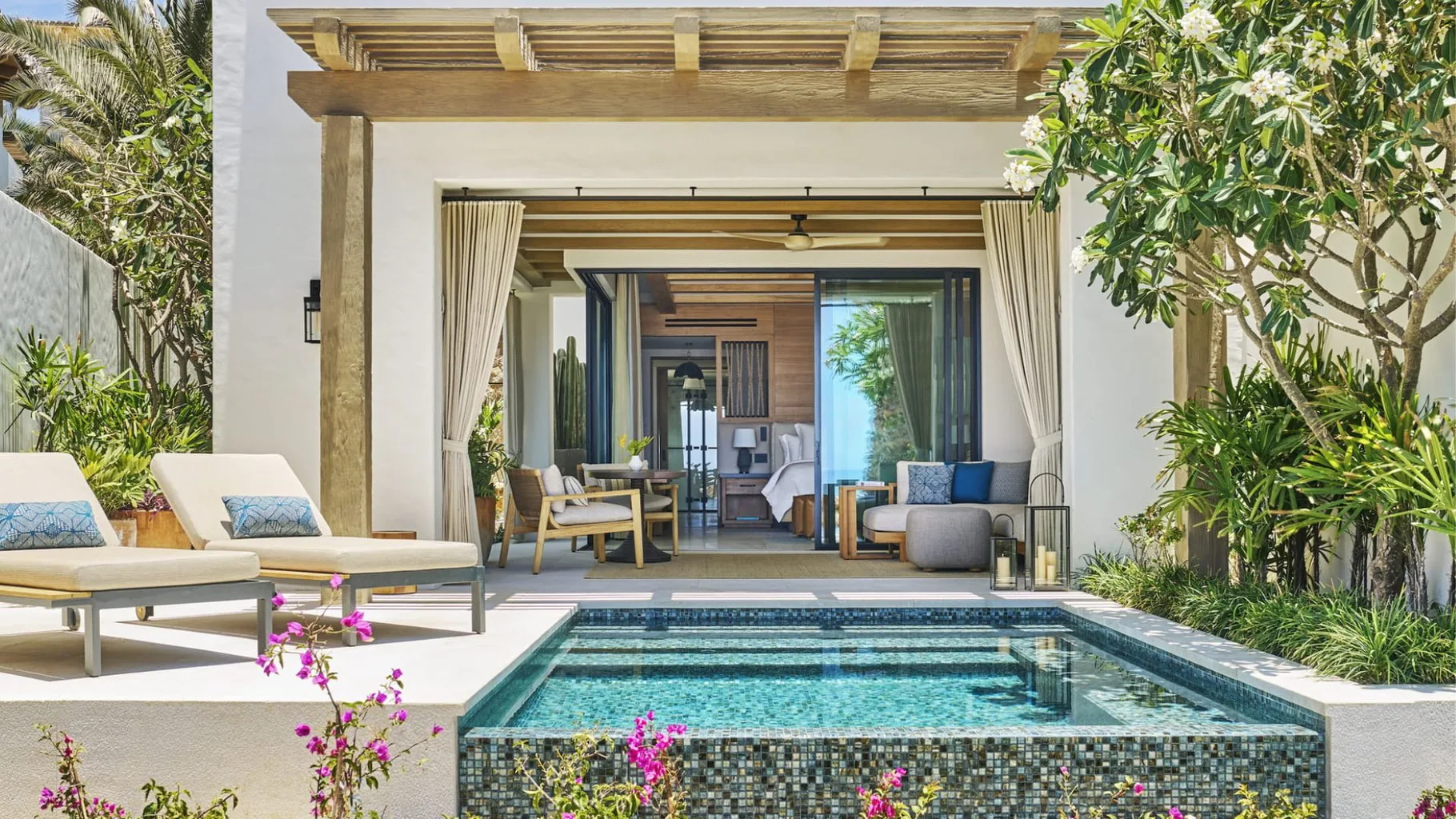 Cabo San Lucas' New Resort Redefines The Luxury Getaway | marie claire