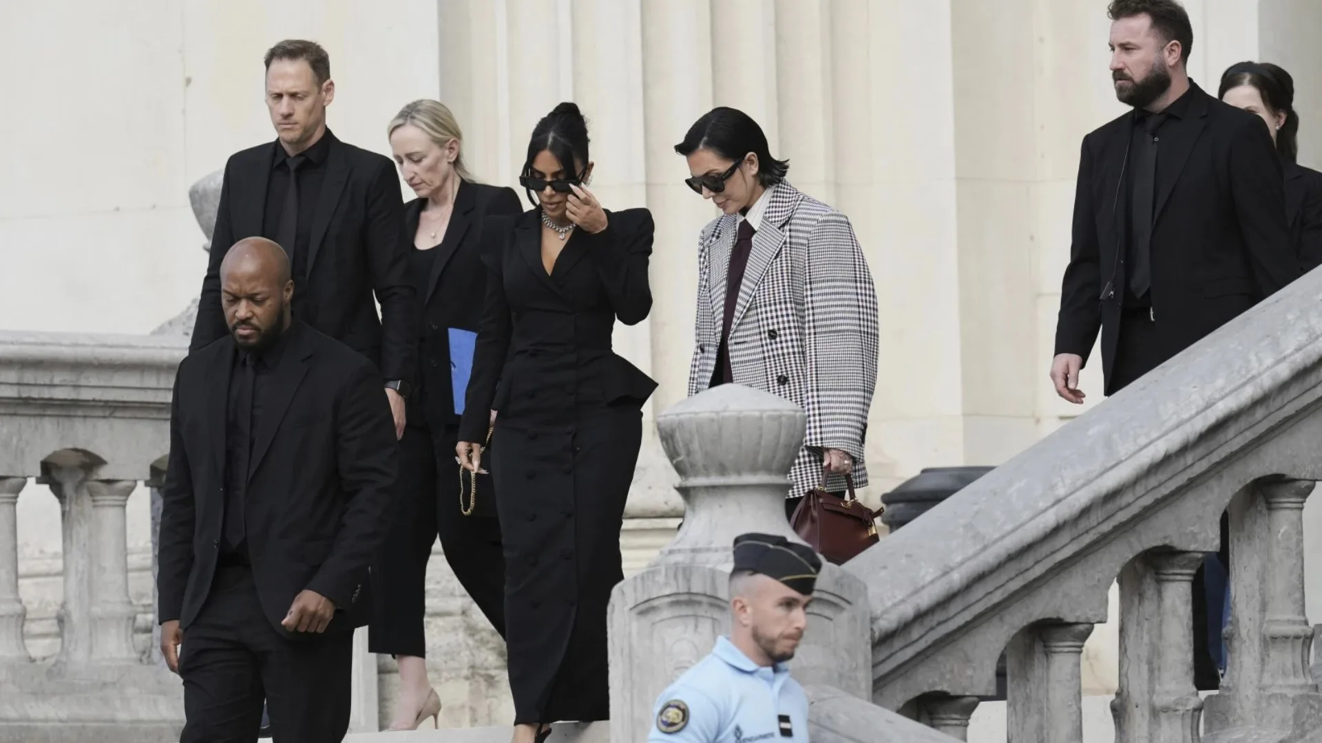 Kim Kardashian Testifies in Paris Robbery Trial