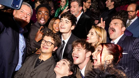 Inside the Real-Life Relationships Of The Stranger Things Cast | marie ...