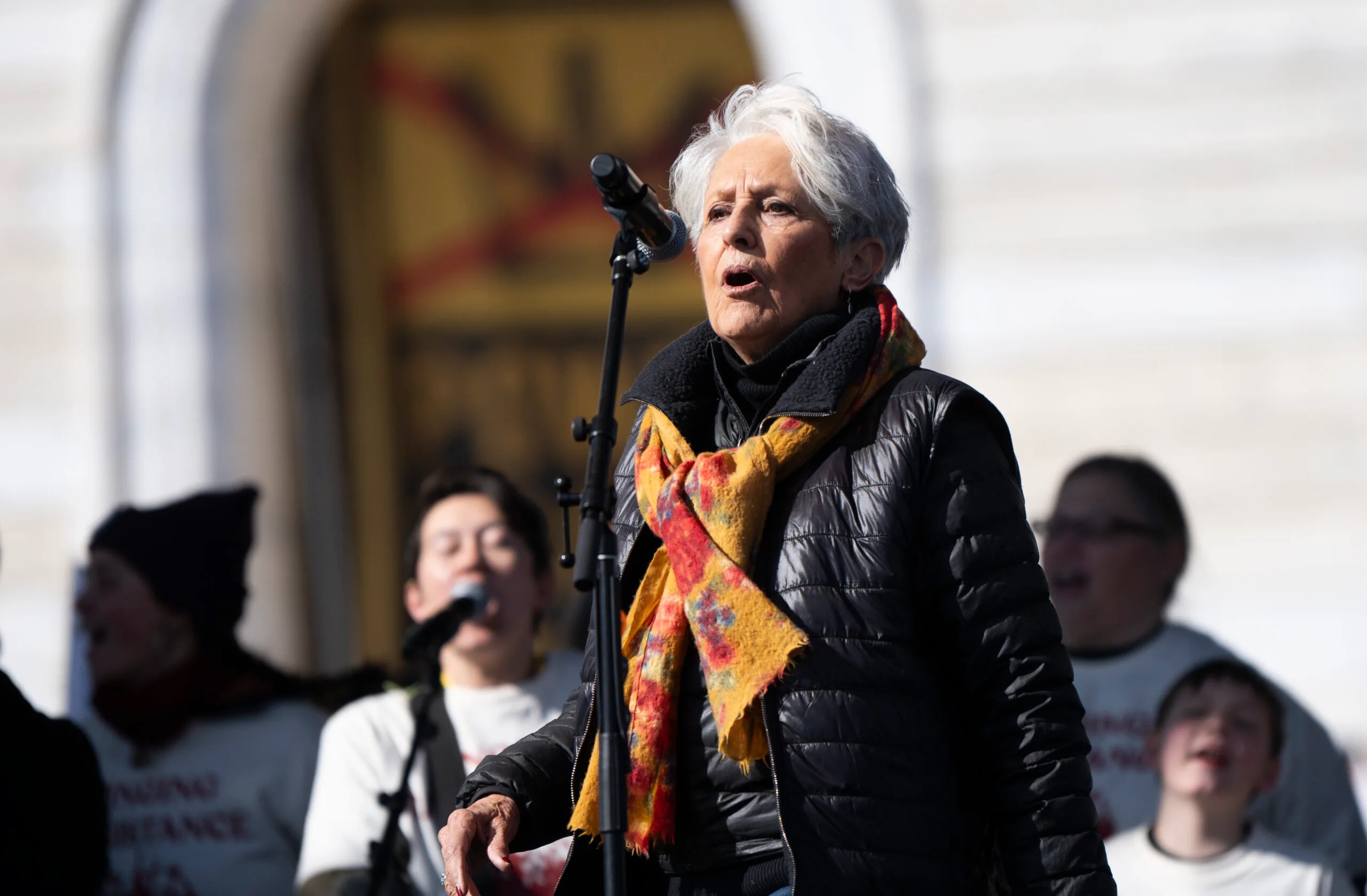 Joan Baez Wants The Pop Girlies To Be More Political | marie claire