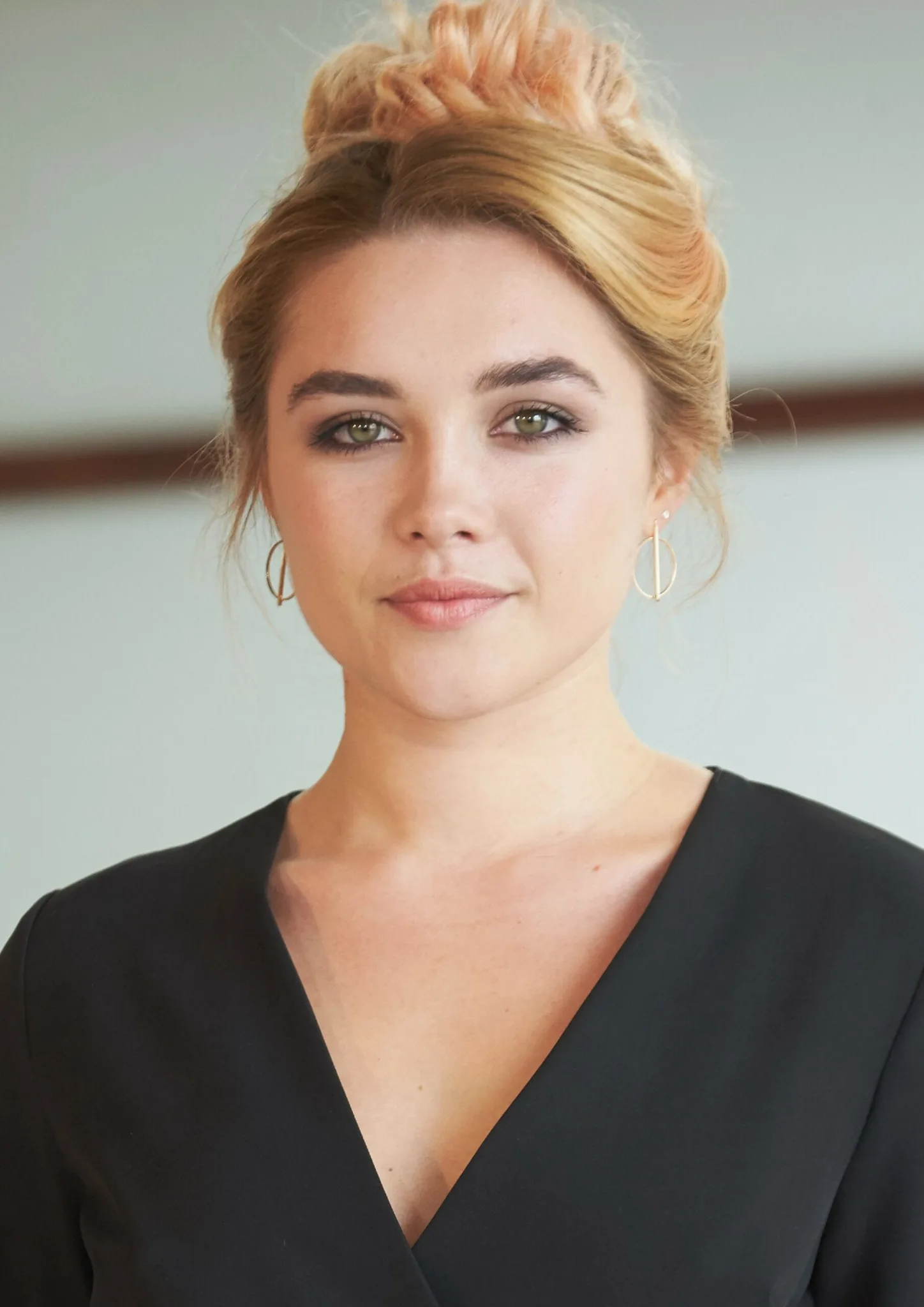 Florence Pugh's Surprising Beauty Evolution Through The Years