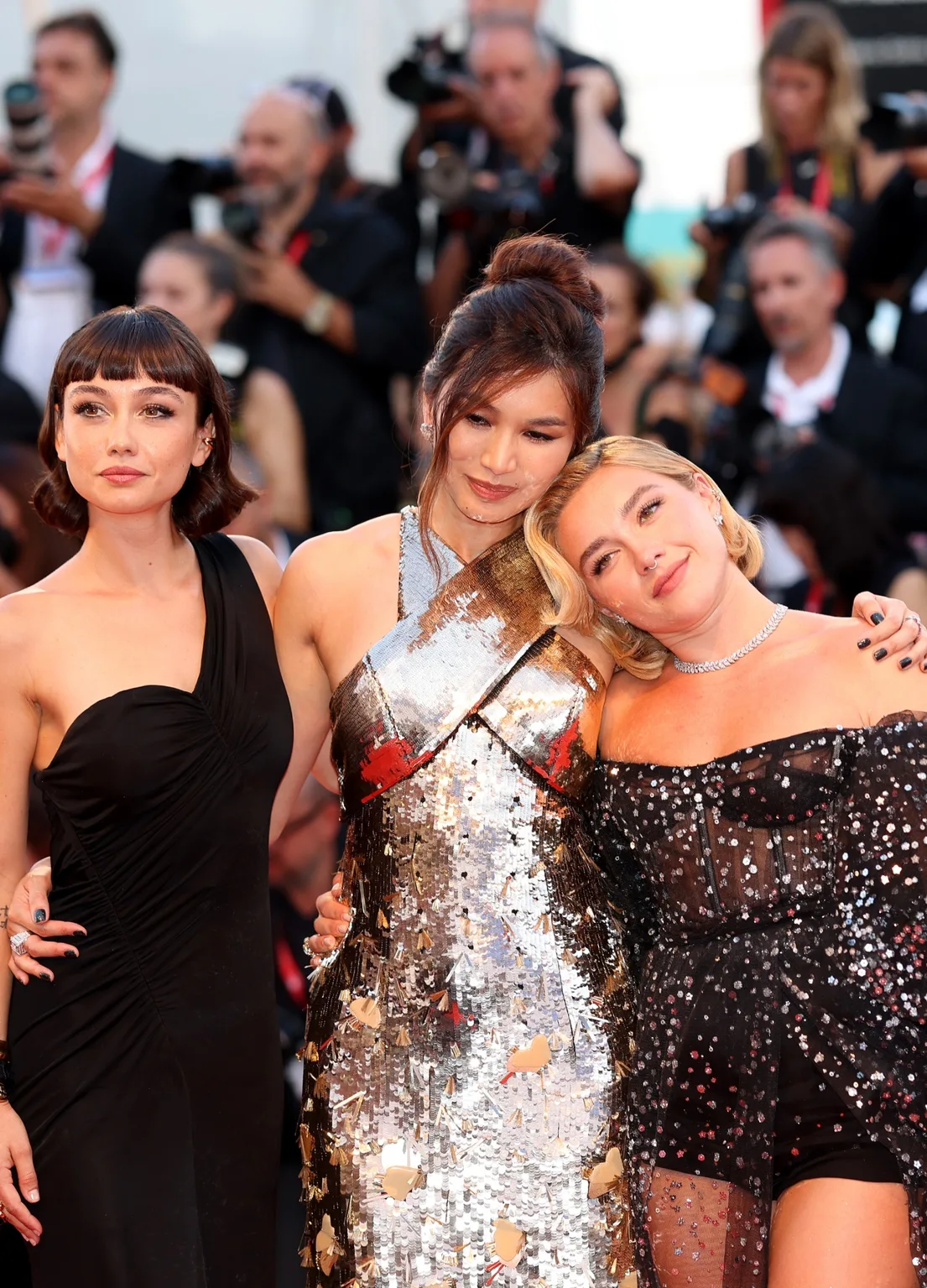 Florence Pugh Glows Amid 'Don't Worry Darling' Controversy in Venice