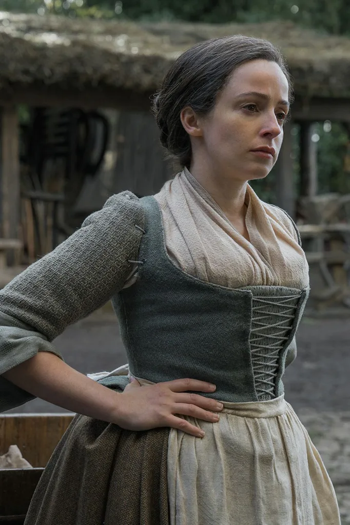 Outlander Cast: Character Guide And Backgrounds For Each Season