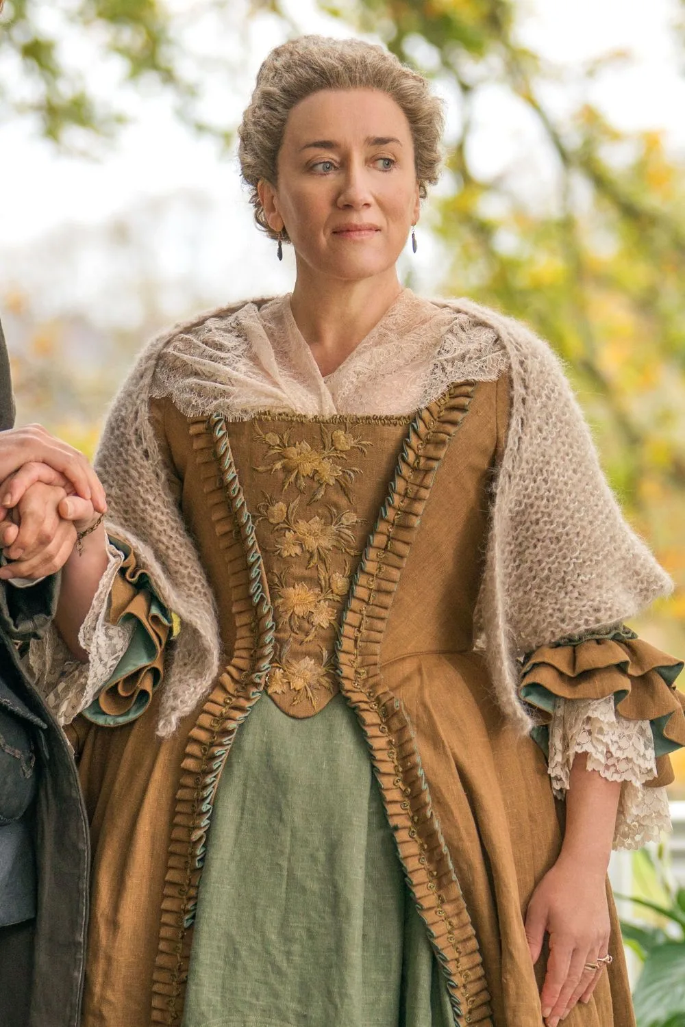 Outlander Cast: Character Guide And Backgrounds For Each Season