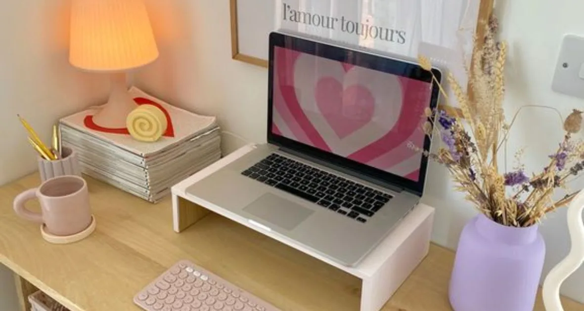 TikTok Desk Essentials To Shop In Australia: Desk Mat, Wireless ...