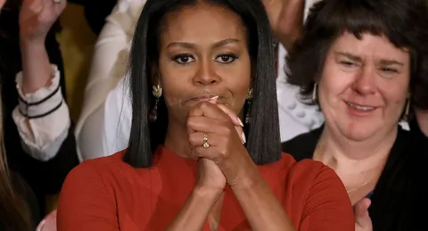 Michelle Obama Fights Back The Tears As She Delivers Final Speech As ...