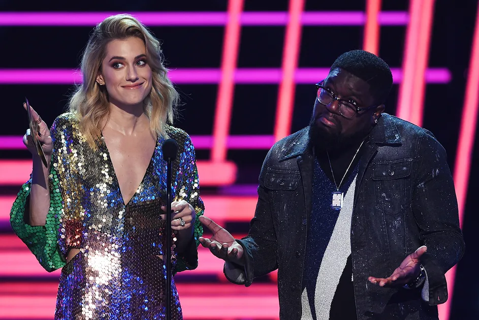 Allison Williams in hot water over racist jokes at MTV Movie Awards 2017