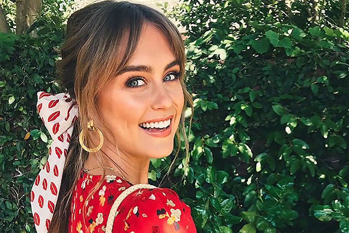 Steph Claire Smith Is Engaged, See Her Stunning Ring