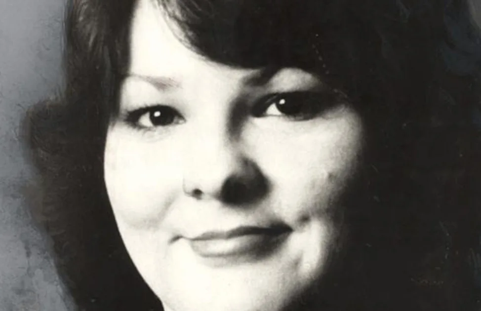 Donna Anderson calls for new inquiry into disappearance of her sister ...