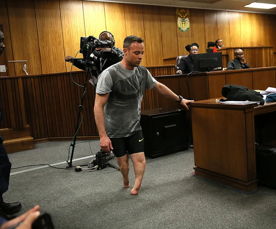 Oscar Pistorius Removes Prosthetic Legs To Walk At Sentencing Hearing