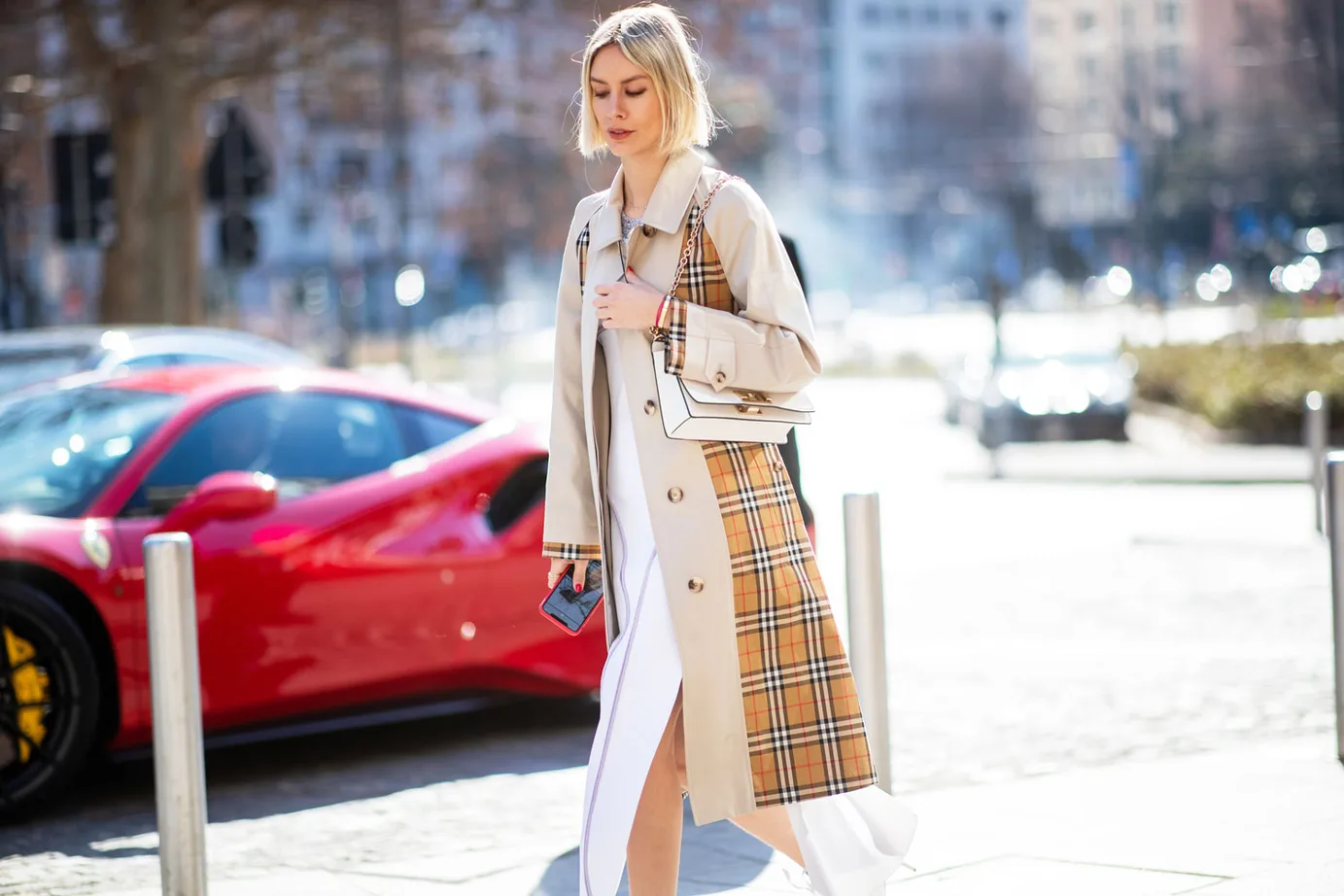 Burberry Trench Studio Hits Australia
