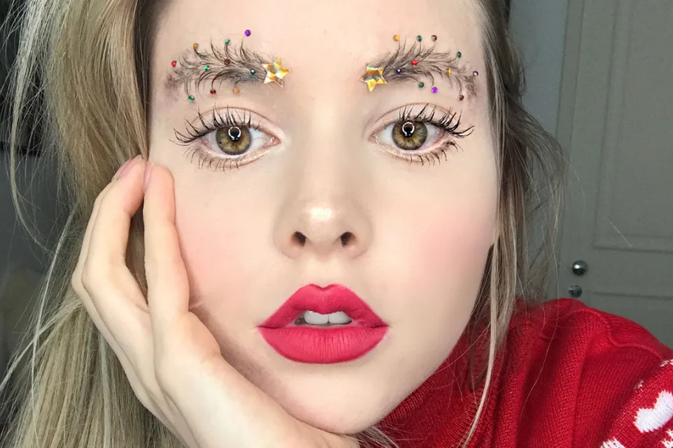 Beauty: The Christmas Tree Eyebrow Trend Taking Over Instagram