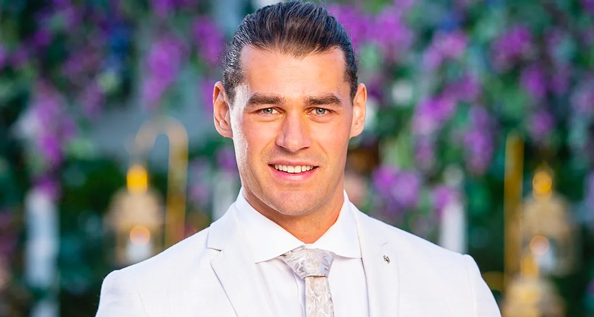 'The Bachelorette' Australia 2020: Adam Todd And Bella Varelis Hint At ...