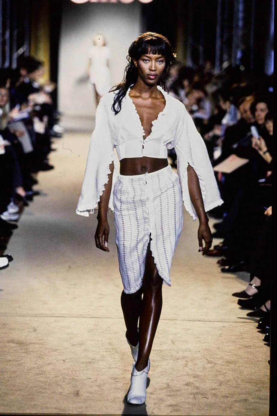 The Most Memorable '90s Runway Moments
