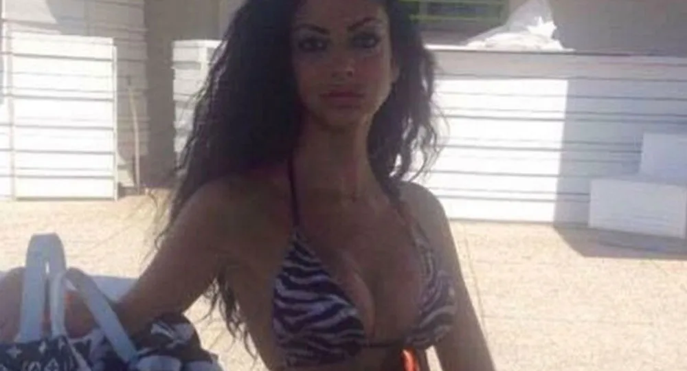 Woman Commits Suicide After Viral Sex Tape 5763
