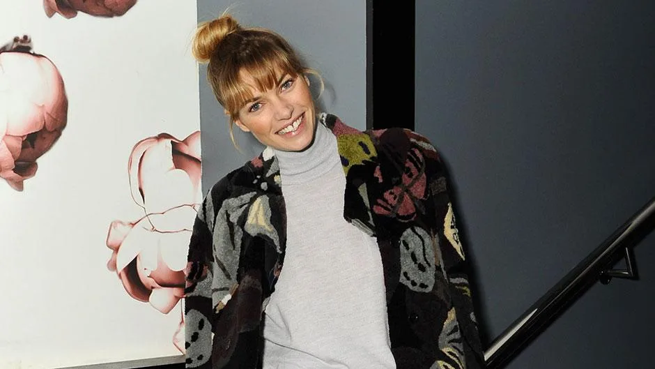 The Beauty of Jess Hart: Her Top Looks and Fashion Moments | ELLE