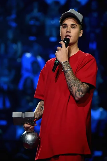 Listen To The First Teasers Of Justin Bieber's New Song