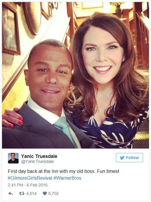 See The First Photo From The Set Of The 2016 'Gilmore Girls' Revival