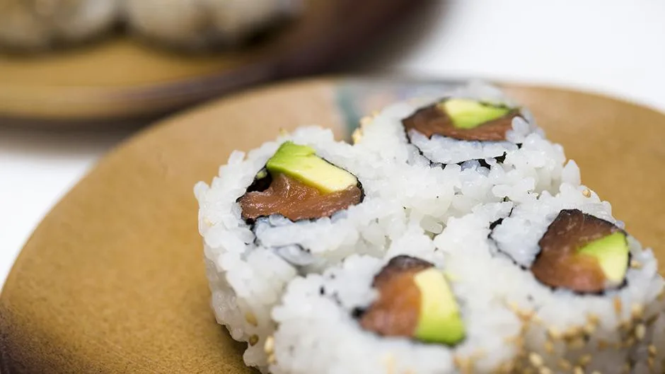ELLE Recipes: Sushi With A Twist's Salmon And Avocado Roll
