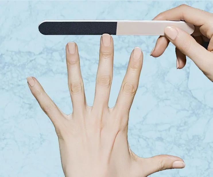 Most Flattering Nail Polish Shades: Manicurists’ Picks | ELLE