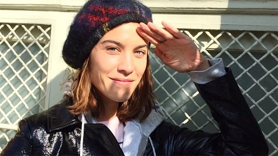 Alexa Chung Post Hilarious Insta About Trump’s Inauguration | ELLE