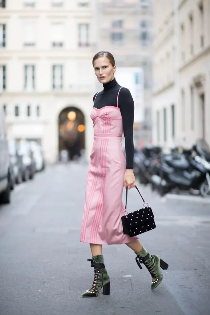 What To Wear To Work In Awkward Weather