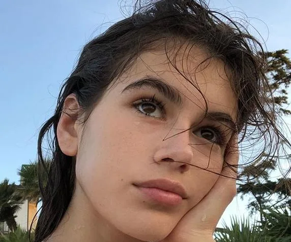 Over Plucked Eyebrows? 7 Ways To Fix Thin Brows