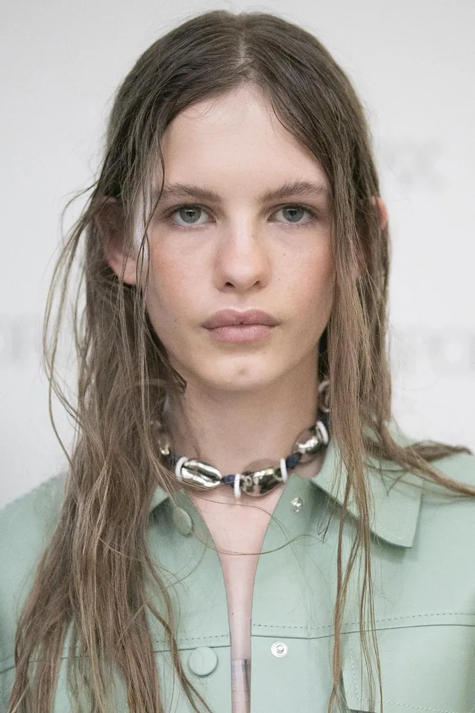 18 Middle Part Hairstyles To Wear This Season