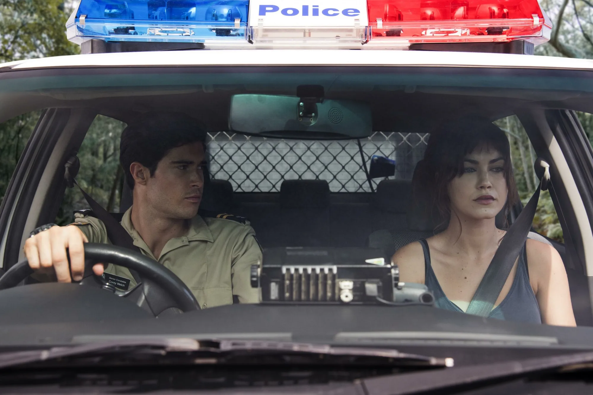 Netflix’s Tidelands: Trailer, Cast & Release Date Revealed | ELLE