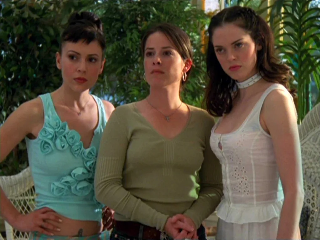 90s And 00s Tv Show Fashion Moments - Charmed
