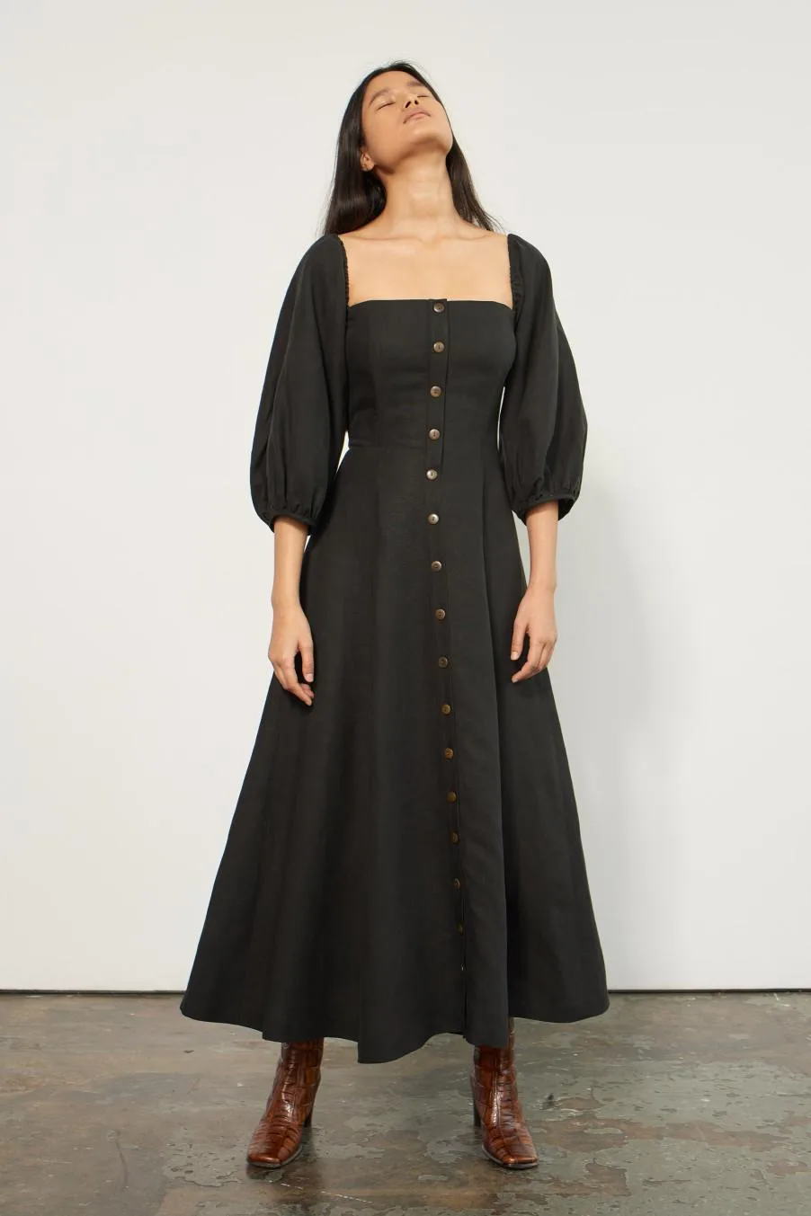 Cult Fashion: Dressing Like A Cult Member Trend | ELLE